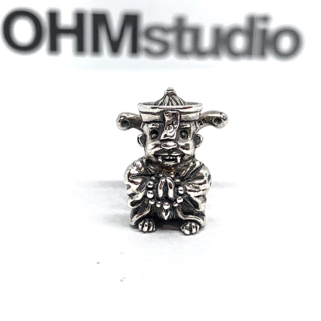 Vampire Meditation – OHM Thailand